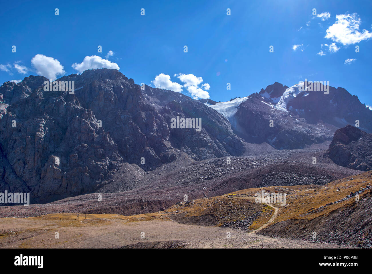 View on Talgar Pass in Zaiyliskiy Alatau. Kazakhastan Stock Photo - Alamy