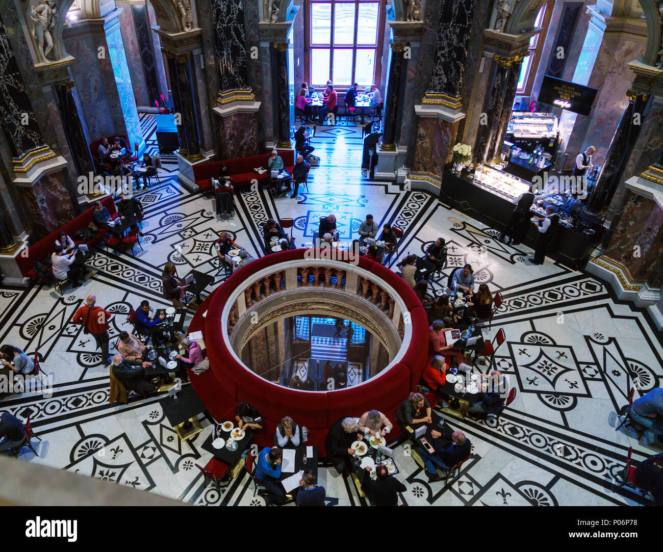Kunsthistorisches museum cafe hi-res stock photography and images - Alamy