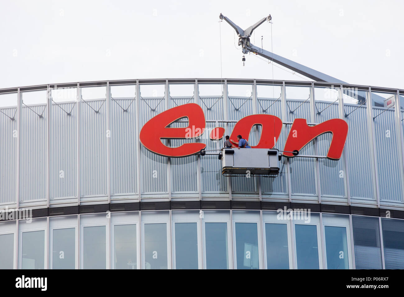 Eon logo hi-res stock photography and images - Alamy