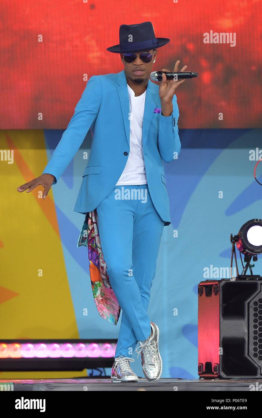 Good morning america gma summer concert series with ne yo hi-res stock ...
