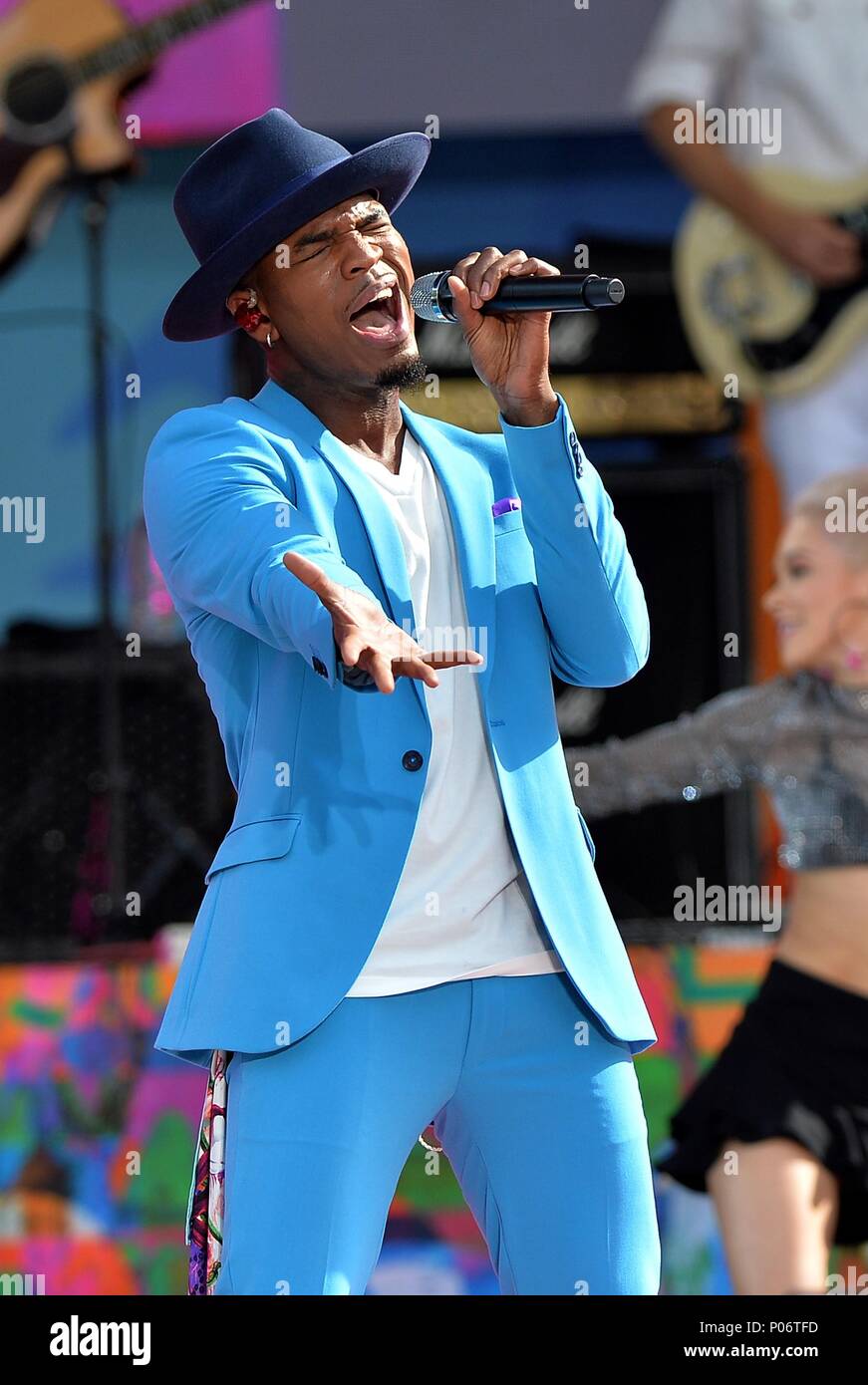 Good morning america gma summer concert series with ne yo hi-res stock ...