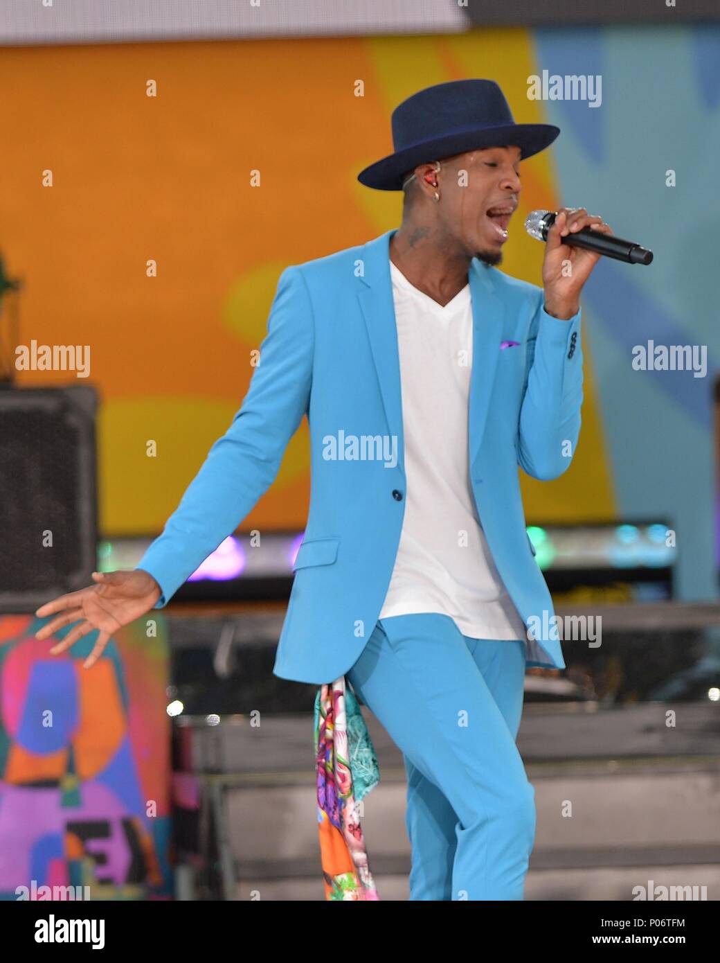 Good morning america gma summer concert series with ne yo hi-res stock ...