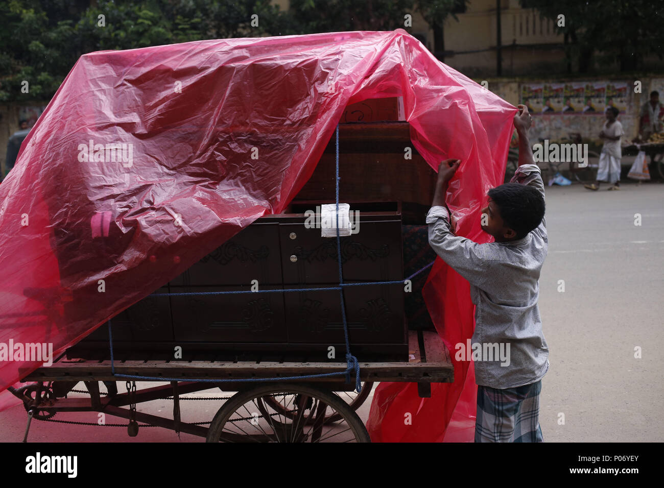 Van puller hi-res stock photography and images - Alamy