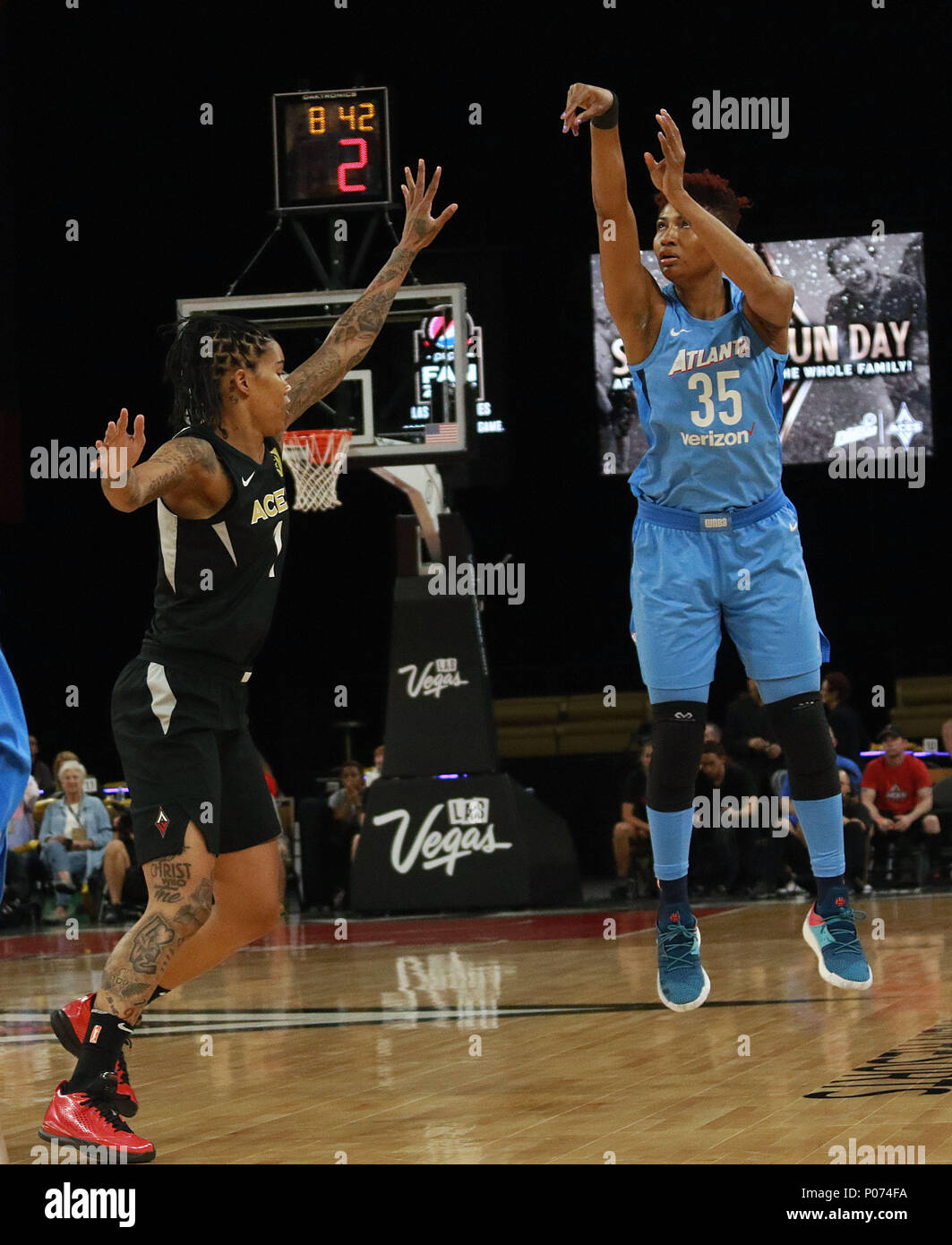 Tamera young hi-res stock photography and images - Alamy