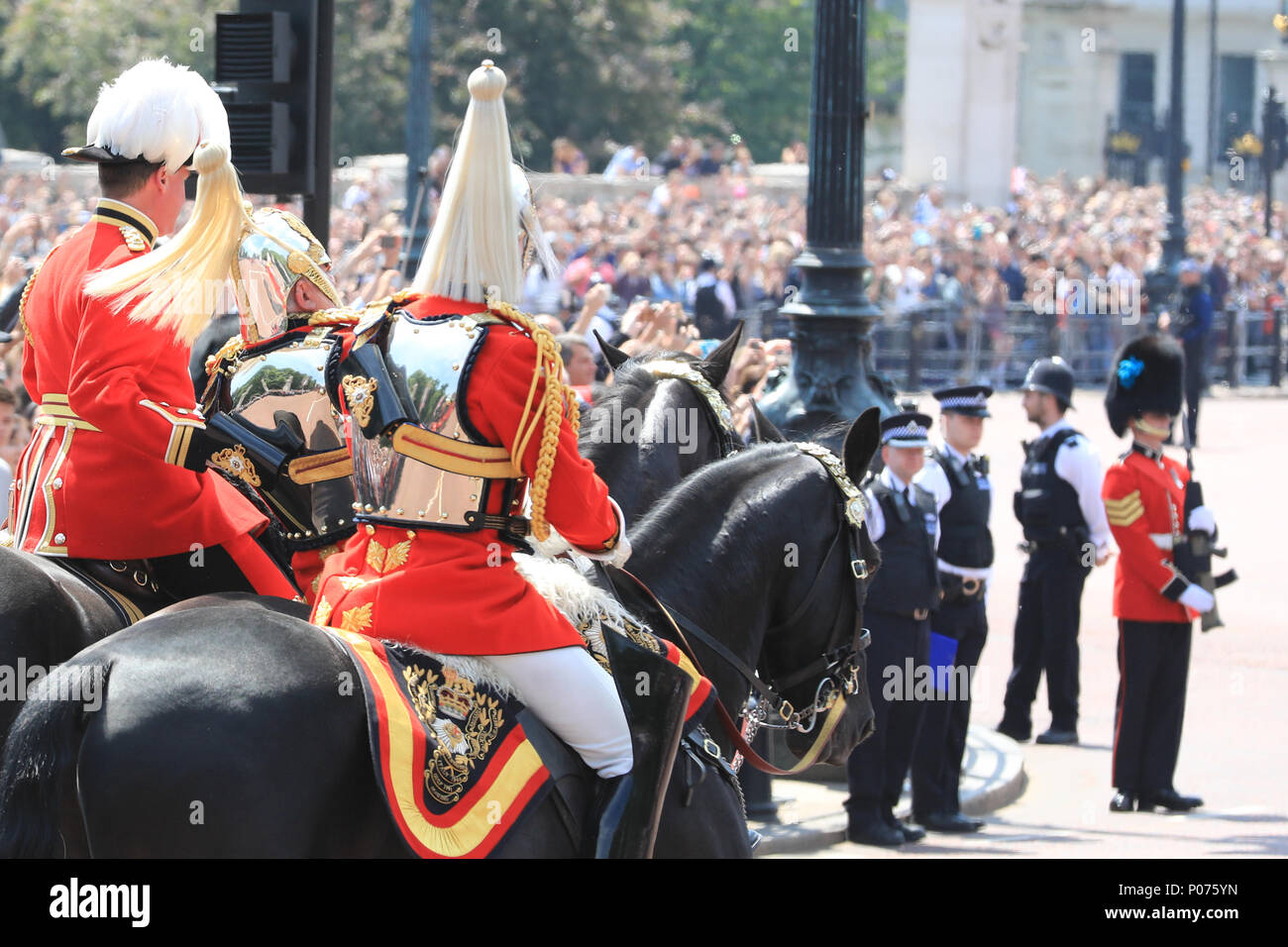 Soldier fainting london hi-res stock photography and images - Alamy