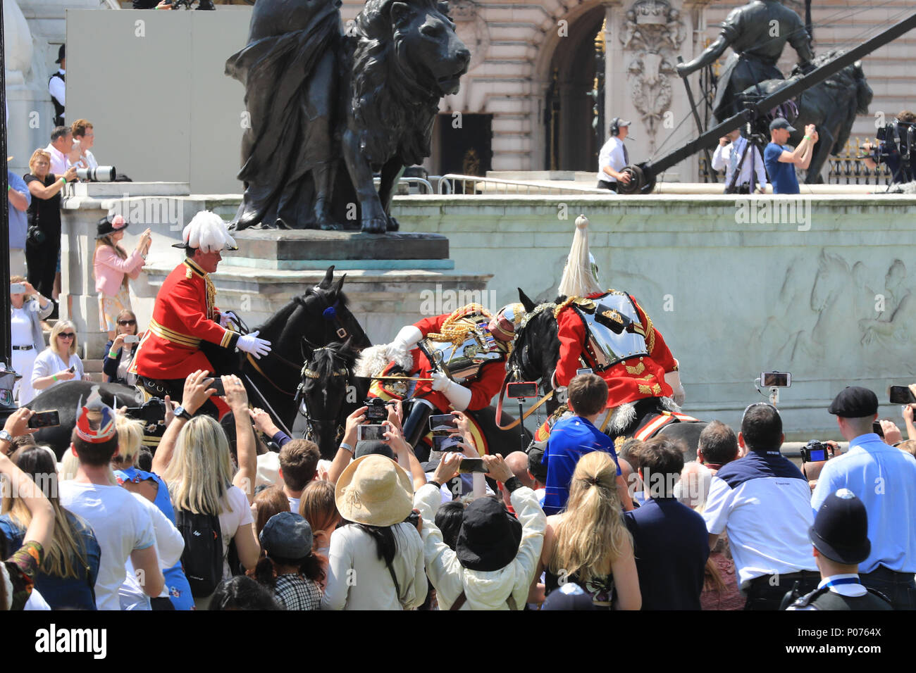 Soldier fainting london hi-res stock photography and images - Alamy