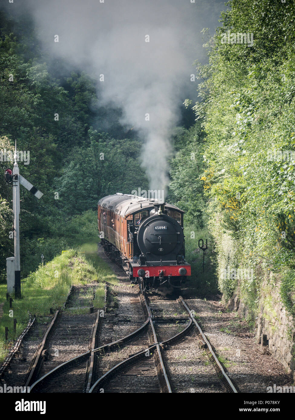 J27 Locomotive 65894 (NER P3 2392) approaching Goathland station on ...