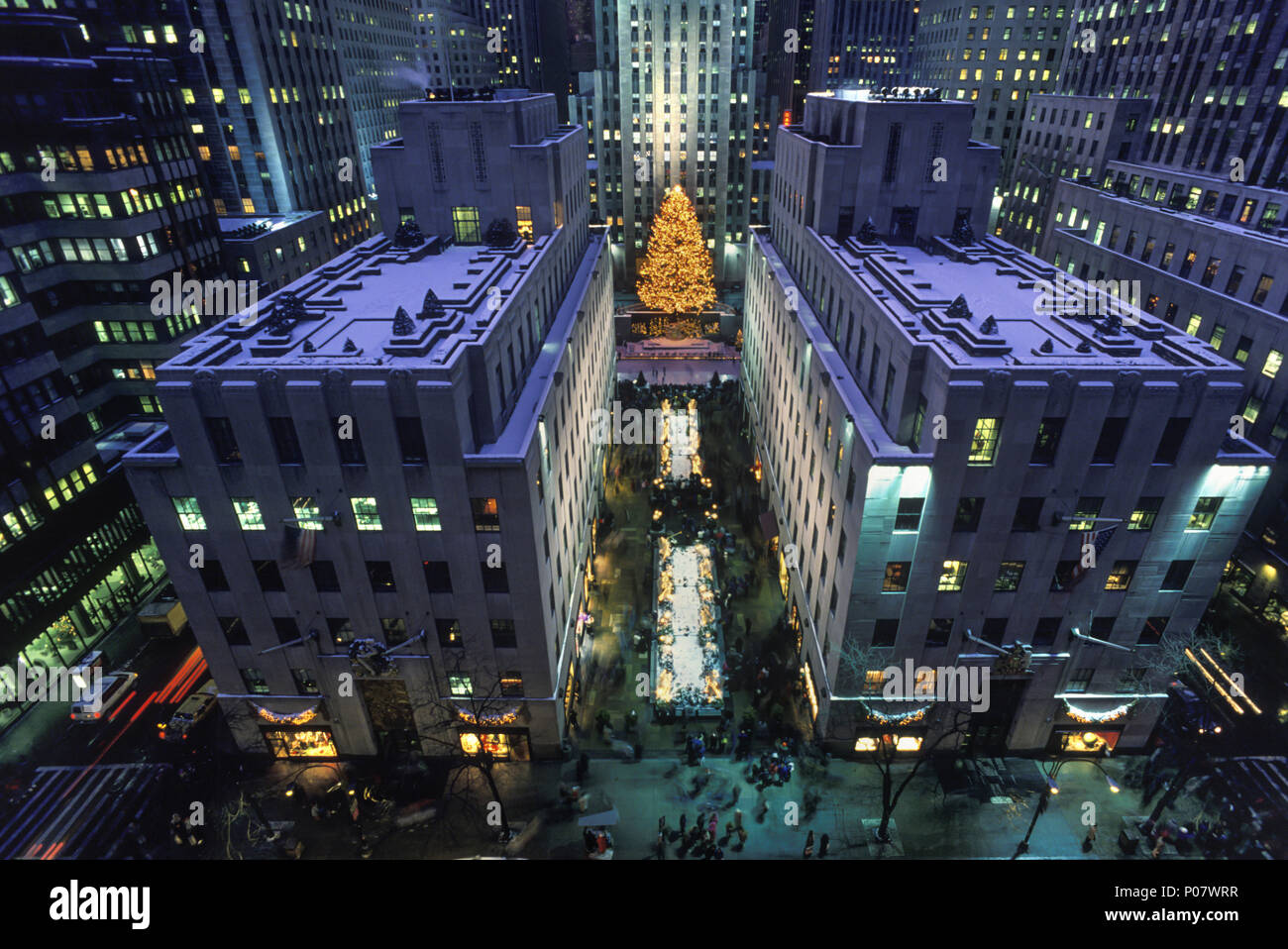 1992 HISTORICAL CHRISTMAS TREE LIGHTS ROCKEFELLER CENTER MANHATTAN NEW ...