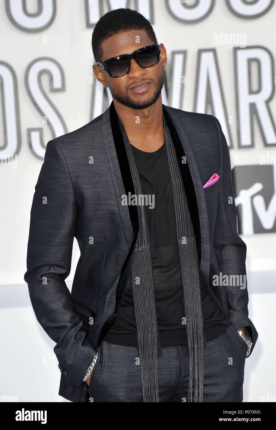 Usher in movie theatre hi-res stock photography and images - Alamy