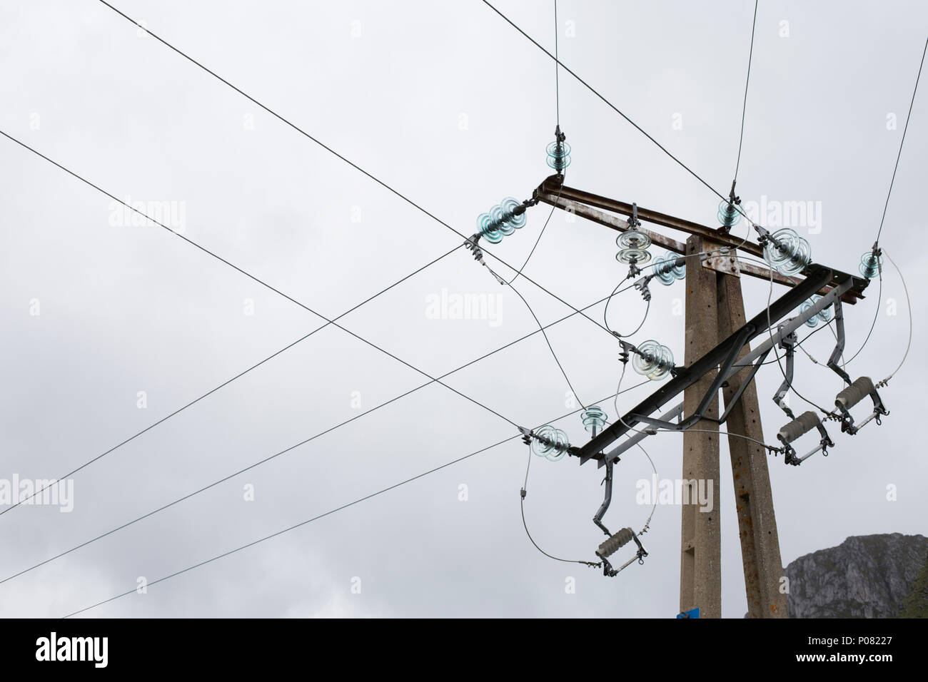 Electric pylon wood hi-res stock photography and images - Alamy