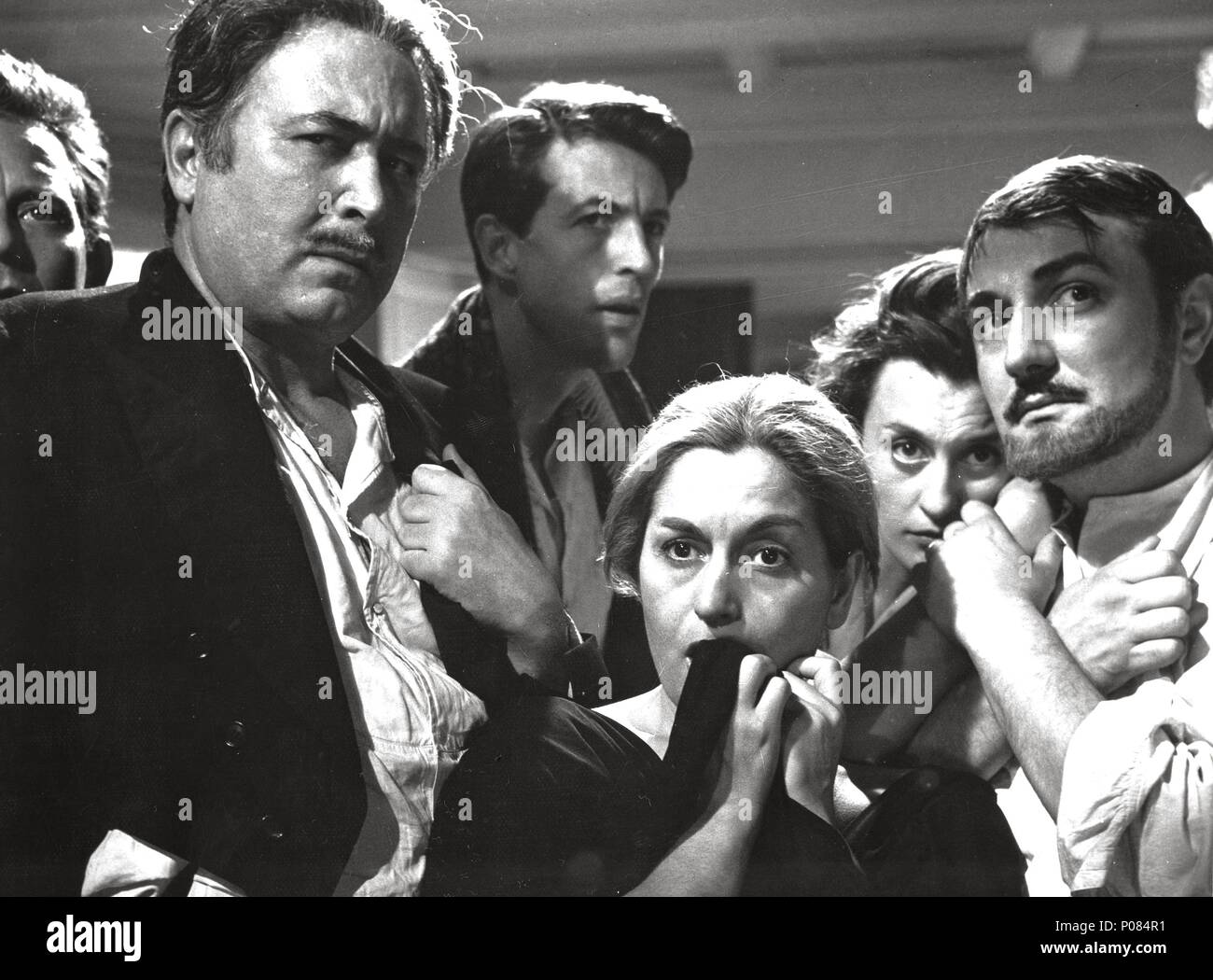 El angel exterminador year 1962 hi-res stock photography and images - Alamy