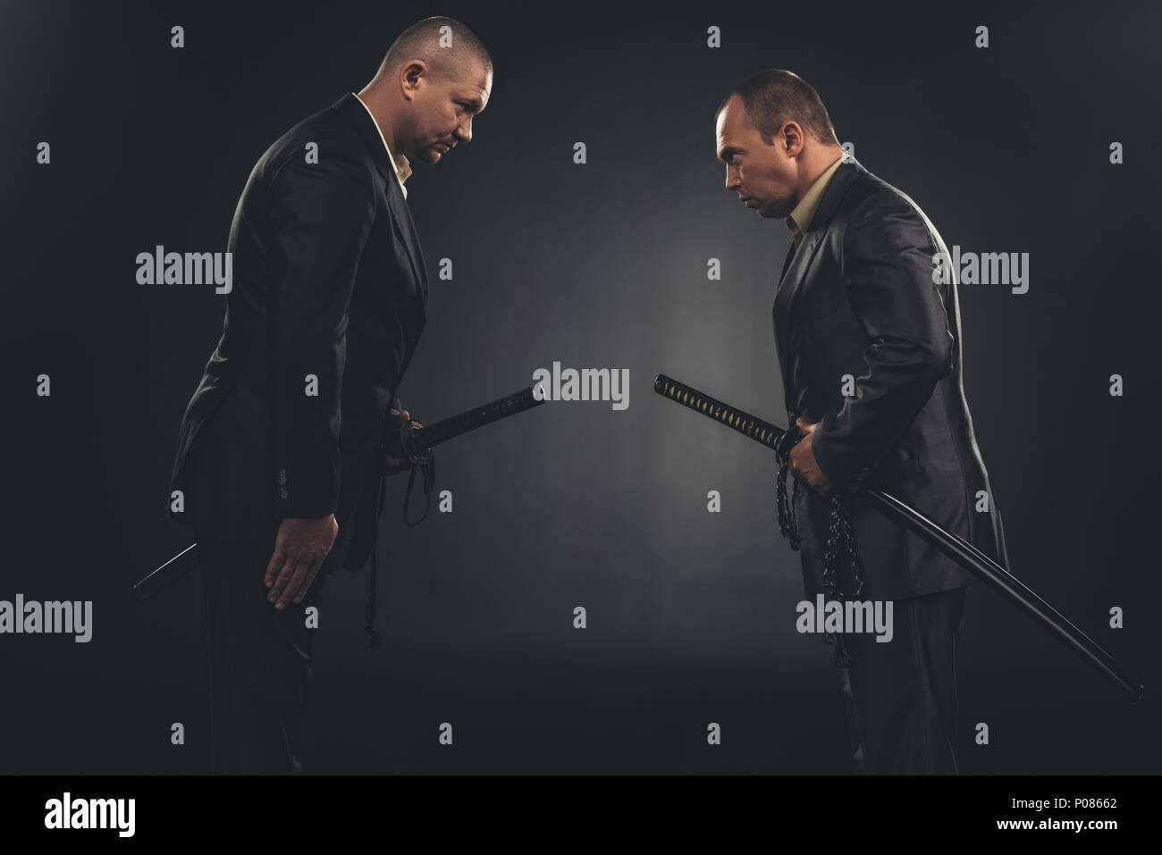 Greeting bow japan hi-res stock photography and images - Alamy