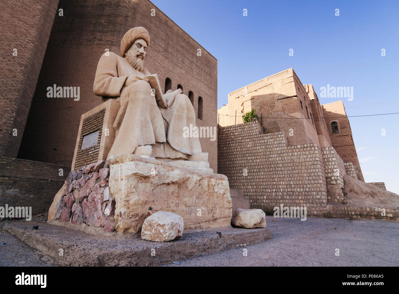 Erbil, Erbil Governorate, Kurdistan Region of Iraq : Big statue of ...