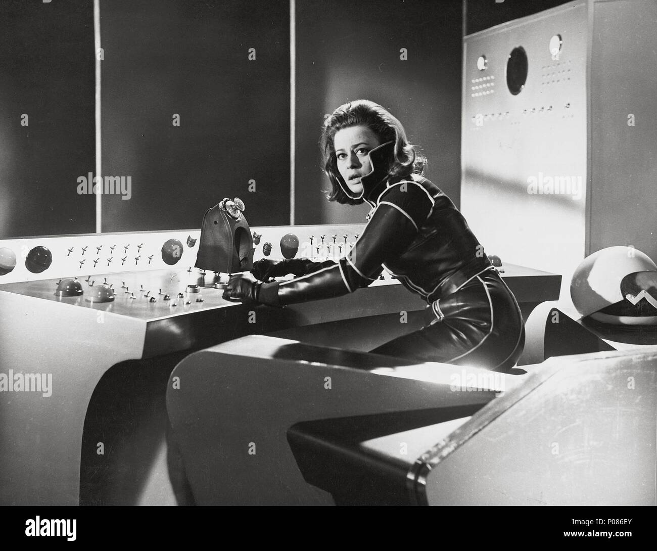 Original Film Title: TERRORE NELLO SPAZIO. English Title: DEMON PLANET ...