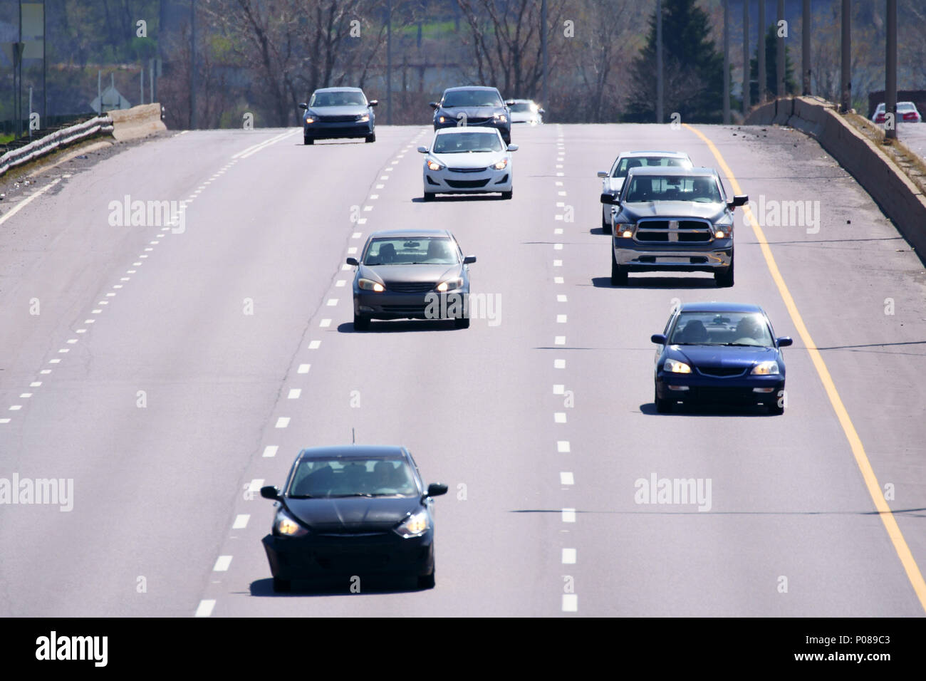 Expressway and cars hi-res stock photography and images - Alamy