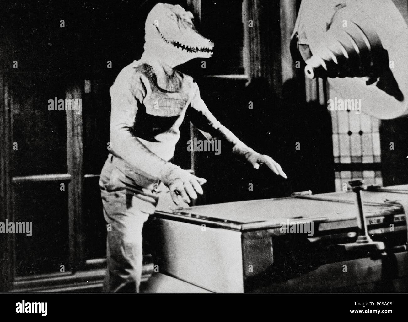 Original Film Title: THE ALLIGATOR PEOPLE. English Title: THE ALLIGATOR ...