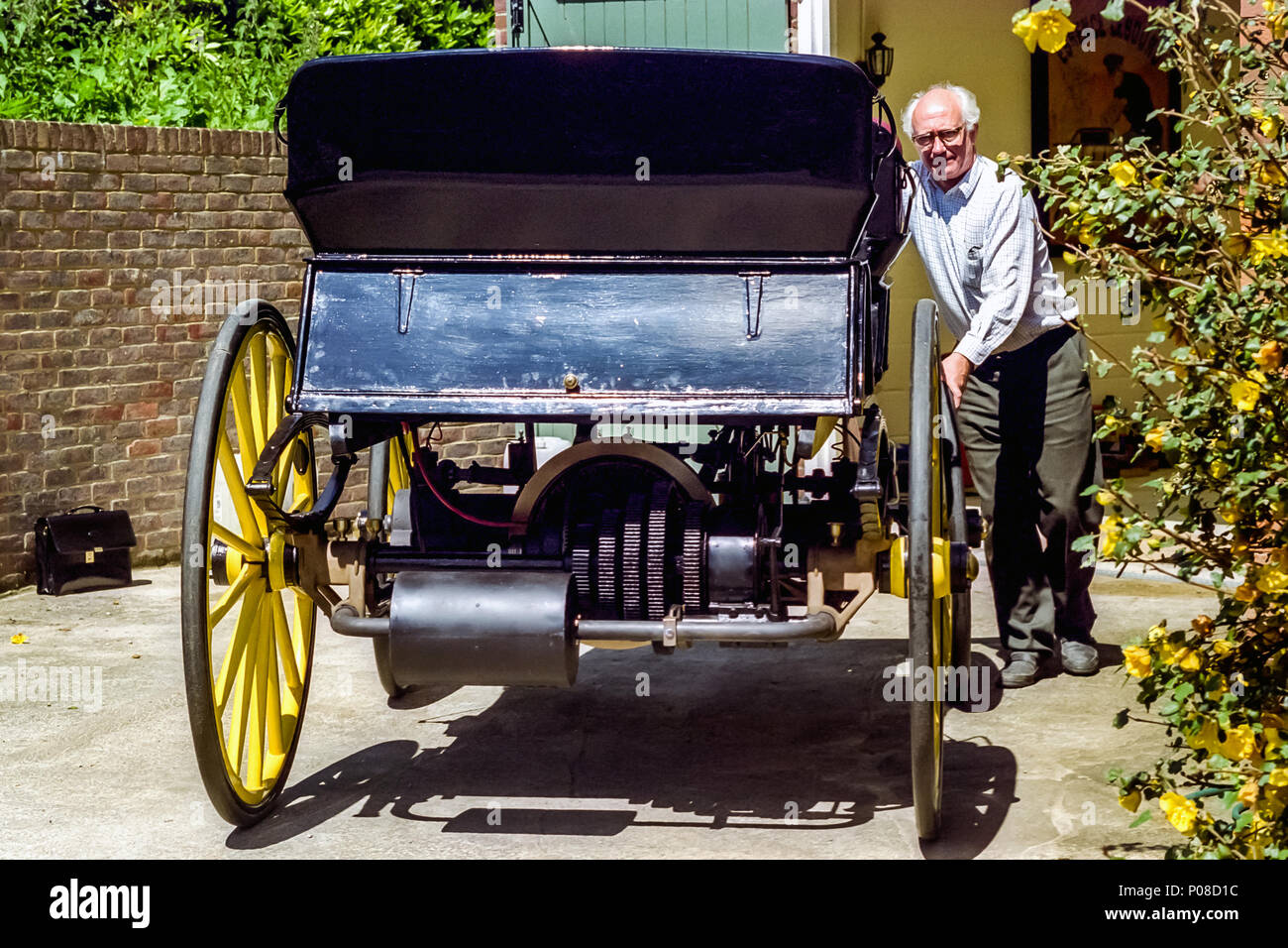 Robin Loder, of Leonardslee, with his 1895 Armstrong car Stock Photo ...