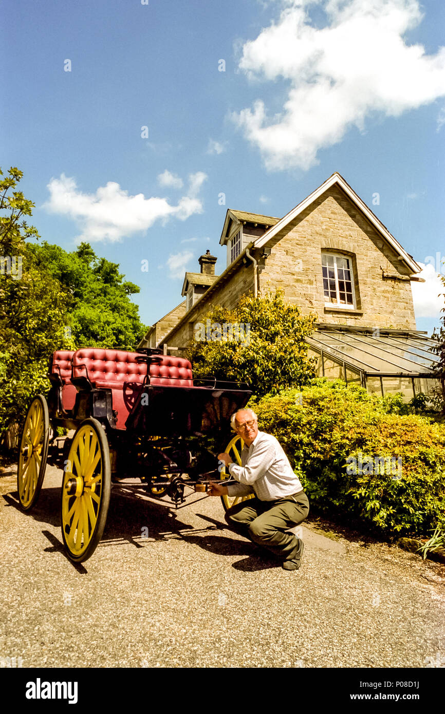 Robin armstrong hi-res stock photography and images - Alamy
