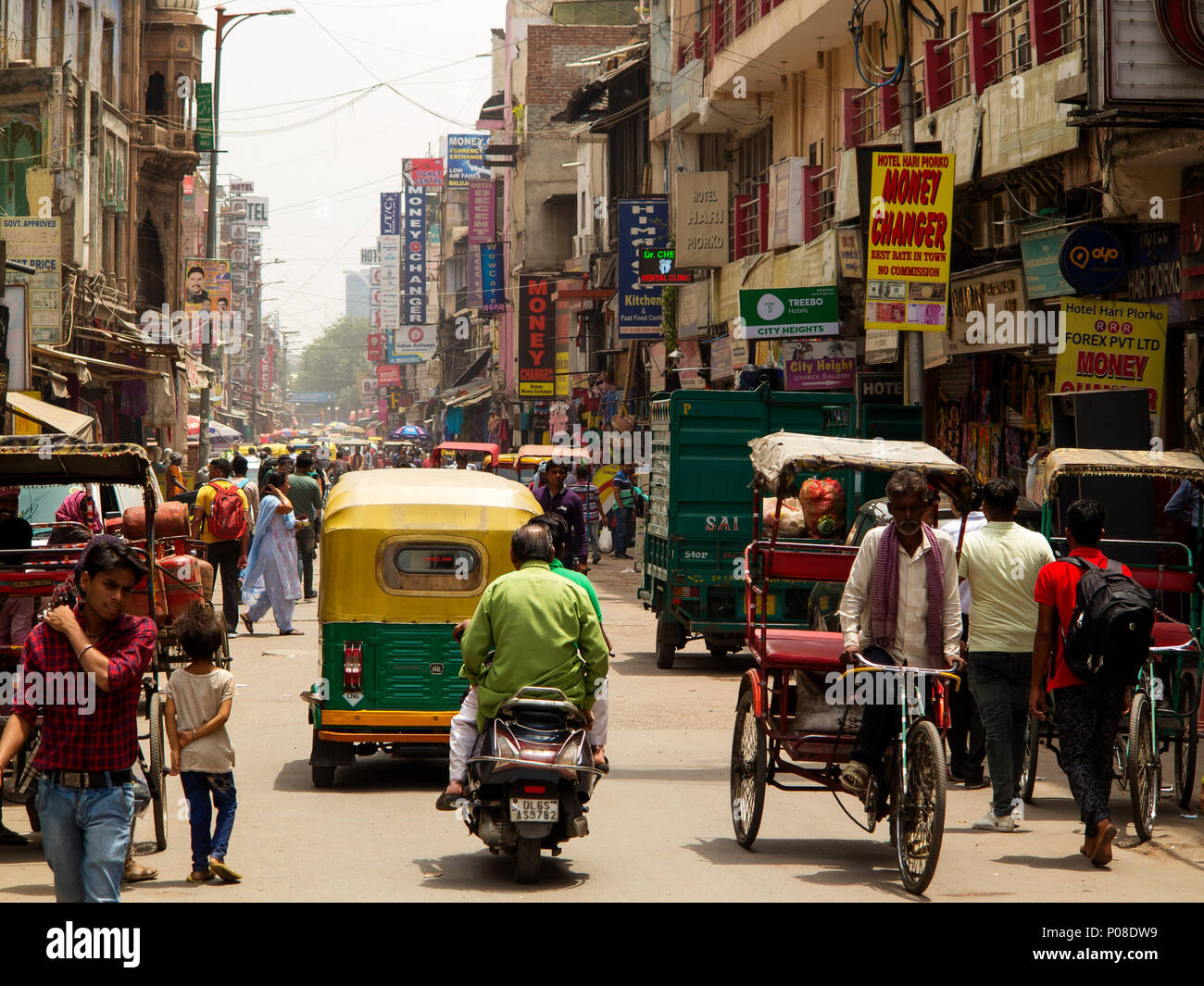 Indian Taxi Delhi Stock Photos & Indian Taxi Delhi Stock Images - Alamy