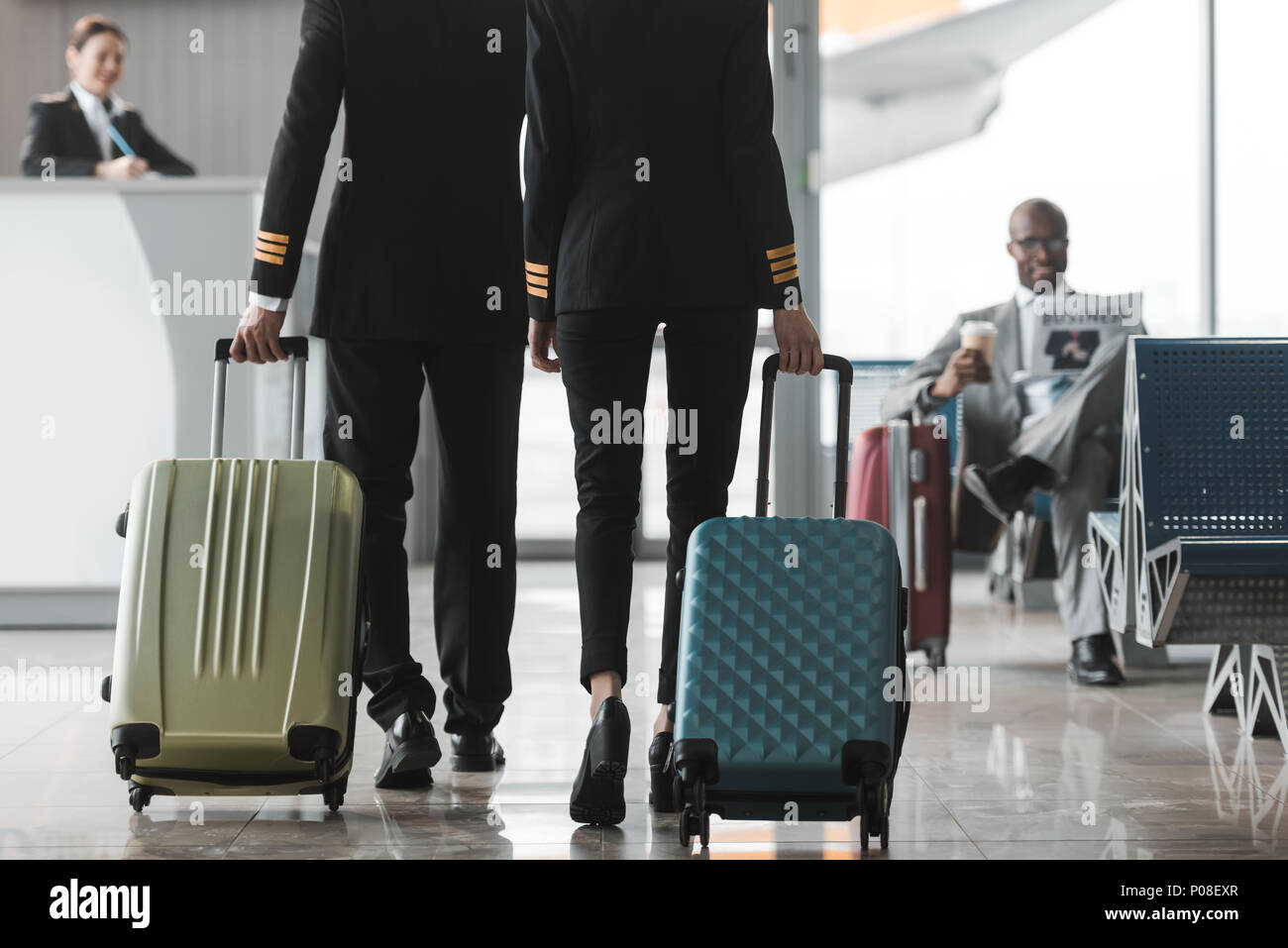 Female pilots hi-res stock photography and images - Alamy