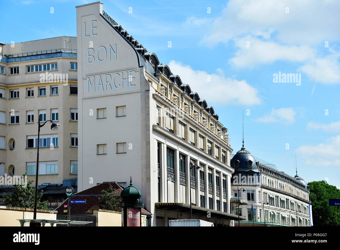 Bon marche paris hi-res stock photography and images - Alamy