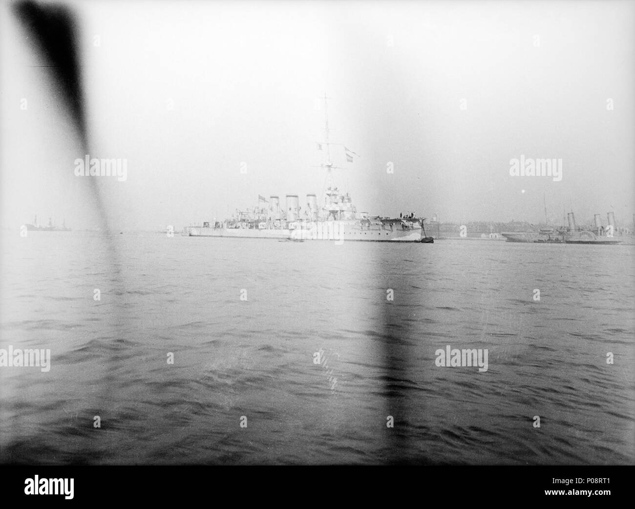 N22505 . March 1915. Hooper, Lieutenant Geoffroy William Winsmore, OBE ...