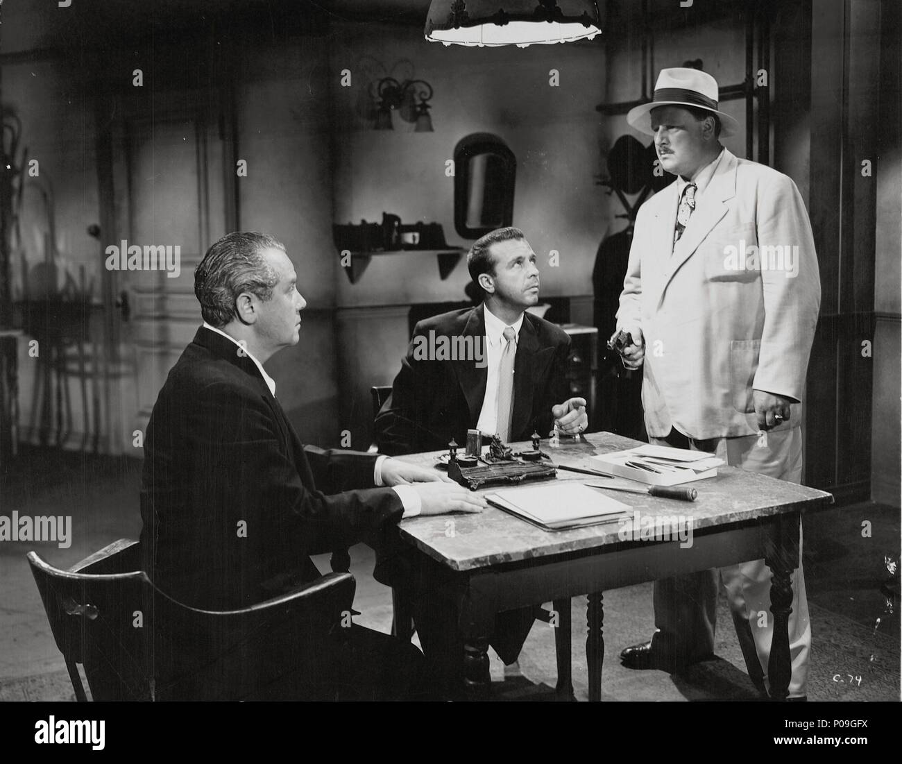 Original Film Title: CORNERED. English Title: CORNERED. Film Director ...