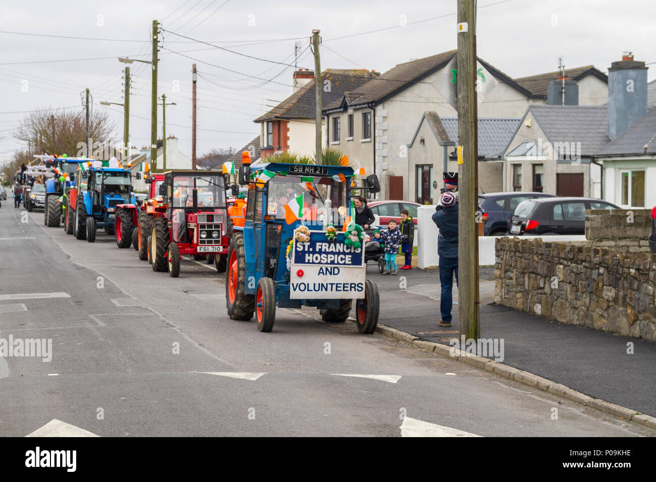 Tractors ireland vintage hi-res stock photography and images - Alamy