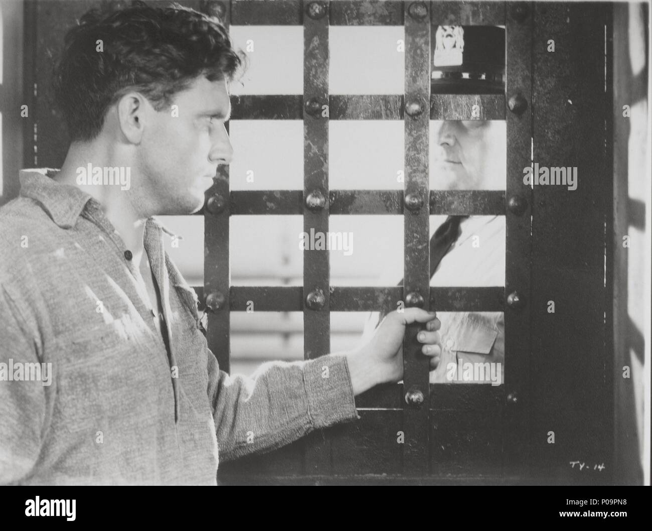 Original Film Title: 20,000 YEARS IN SING SING. English Title: 20,000 ...