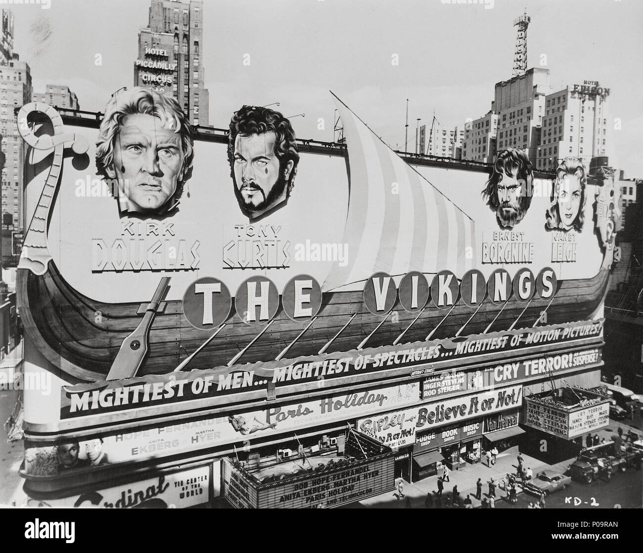 The vikings 1958 hi-res stock photography and images - Alamy