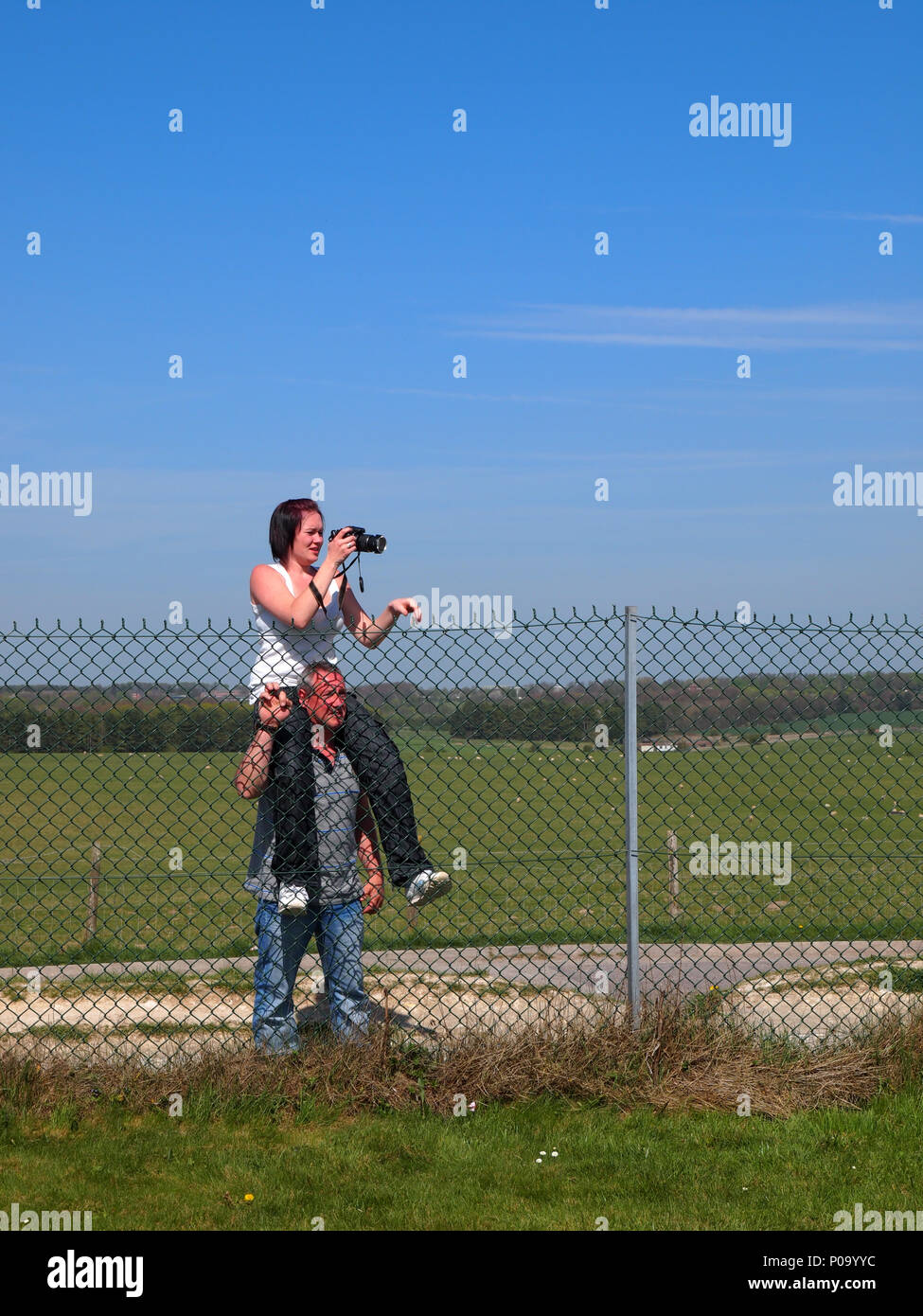 10 fence hi-res stock photography and images - Alamy