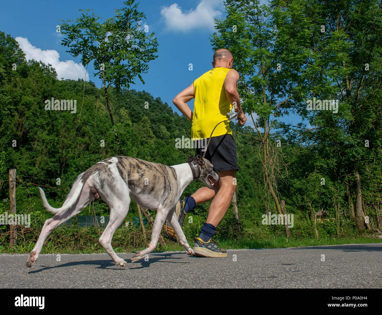 Keep fit clothing hi-res stock photography and images - Alamy