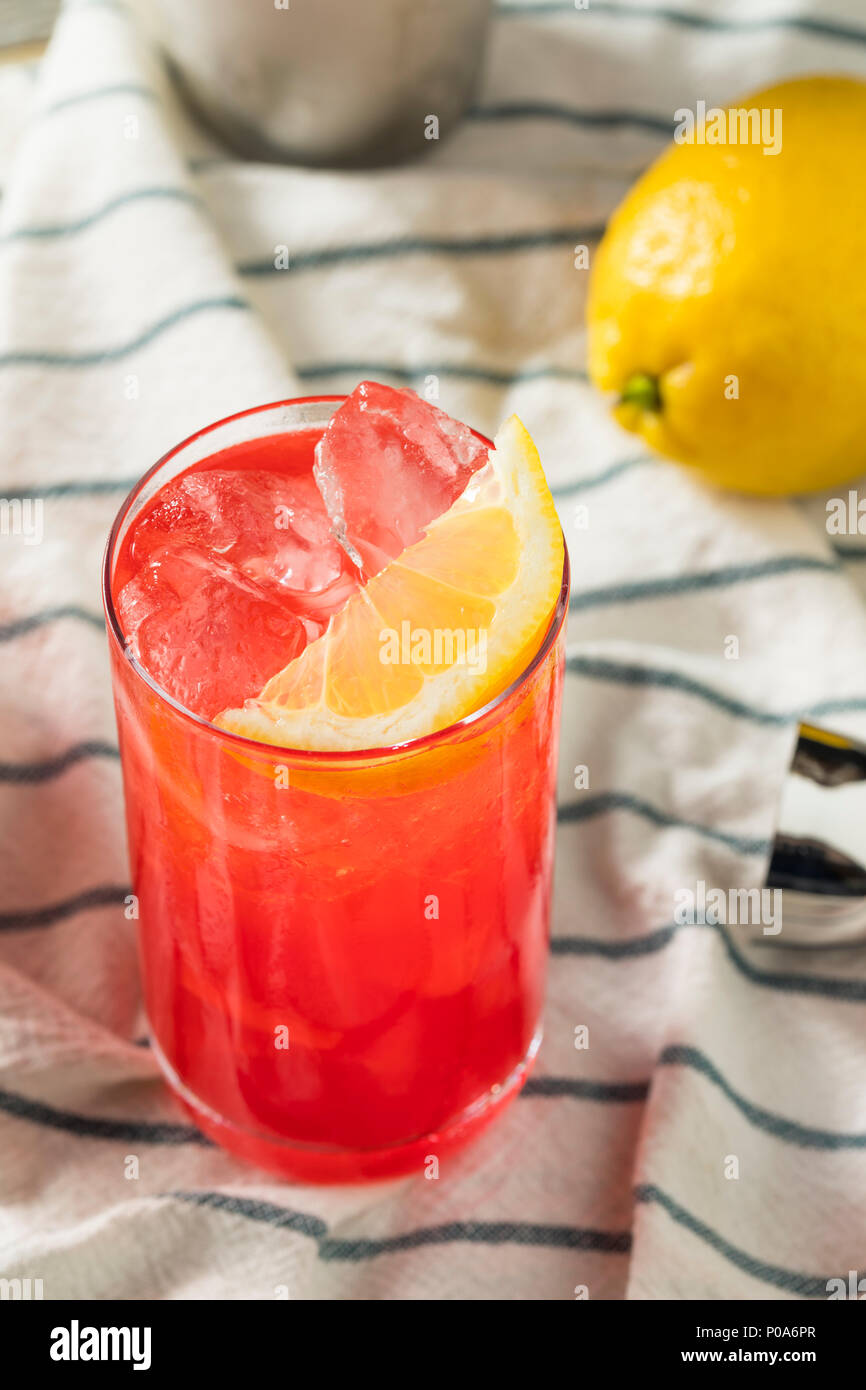 Homemade sloe gin hi-res stock photography and images - Alamy