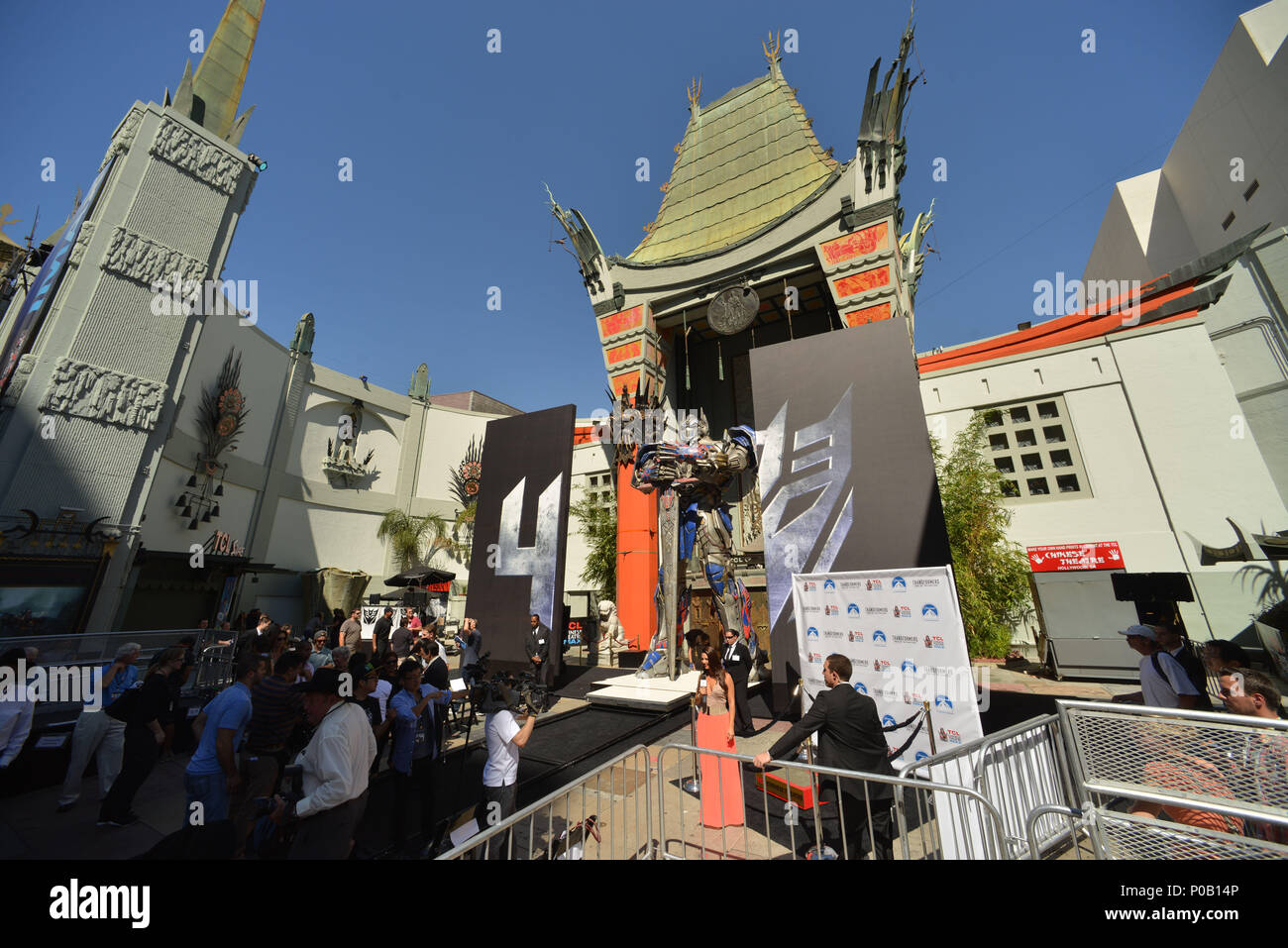 Transformers optimus prime handprint footprint ceremony at chi hi-res ...