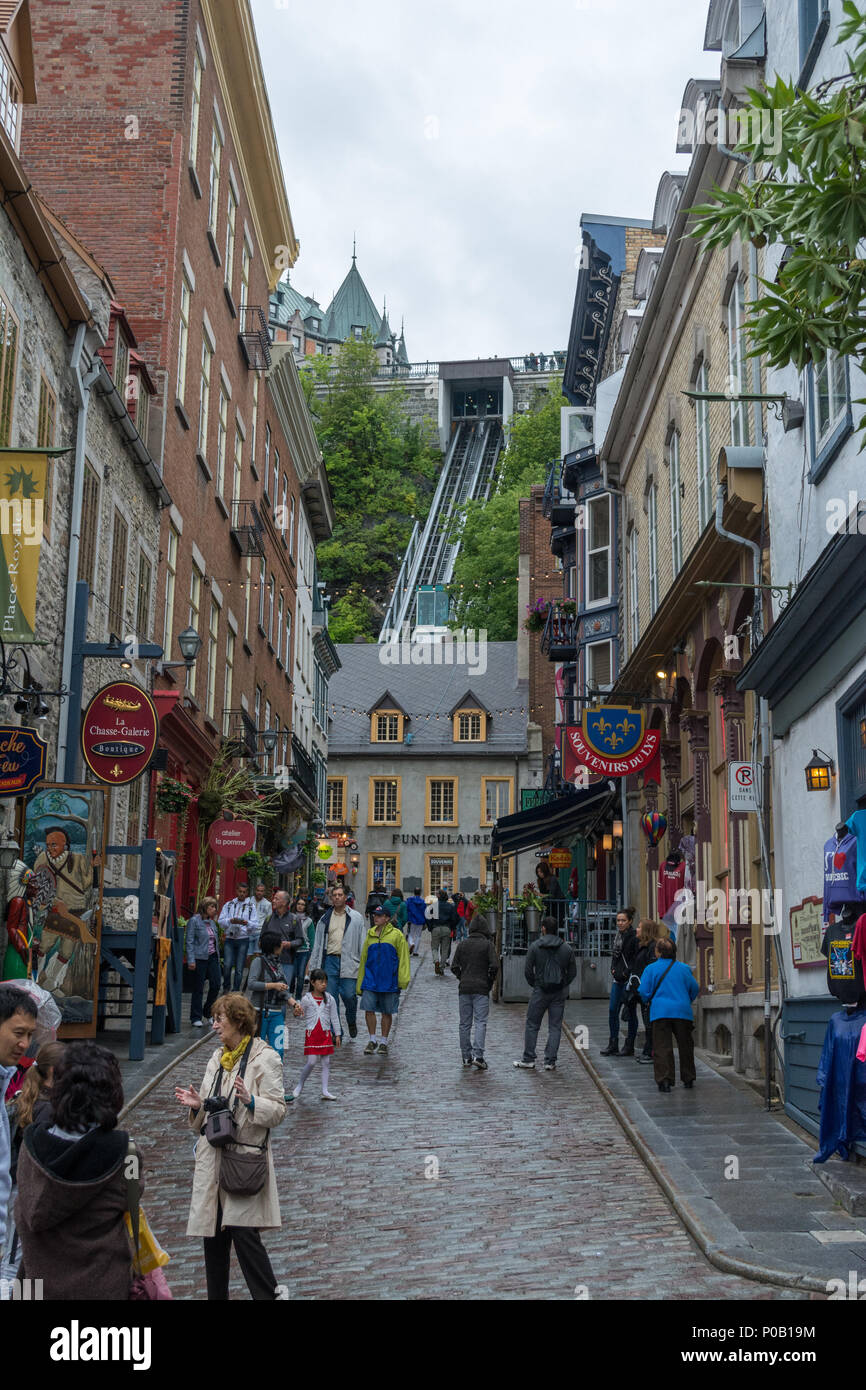 Drizzling day hi-res stock photography and images - Alamy