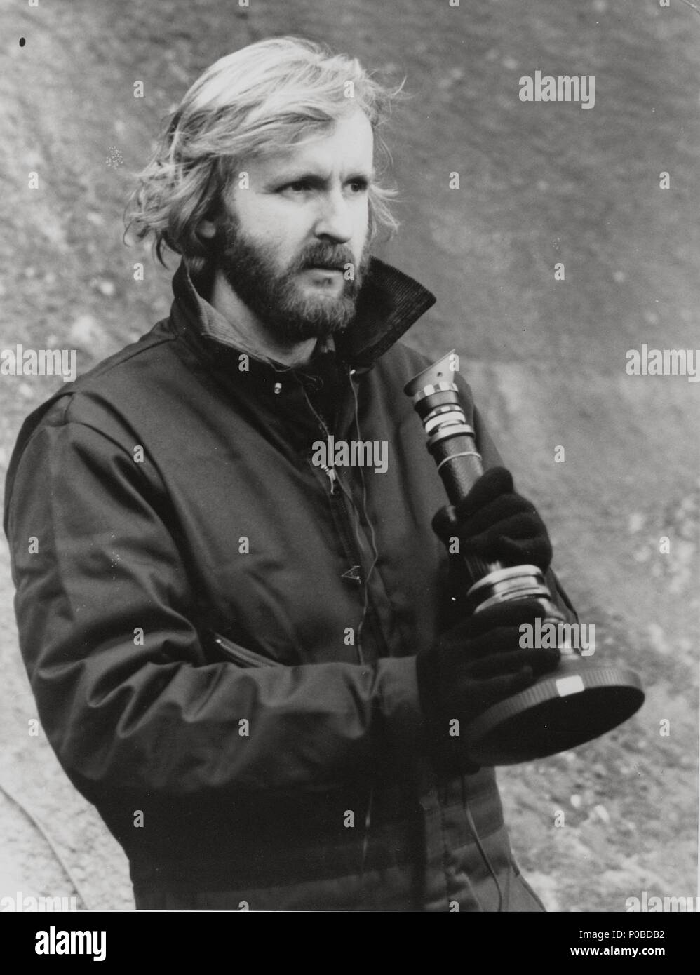 Original Film Title: THE ABYSS. English Title: THE ABYSS. Film Director ...