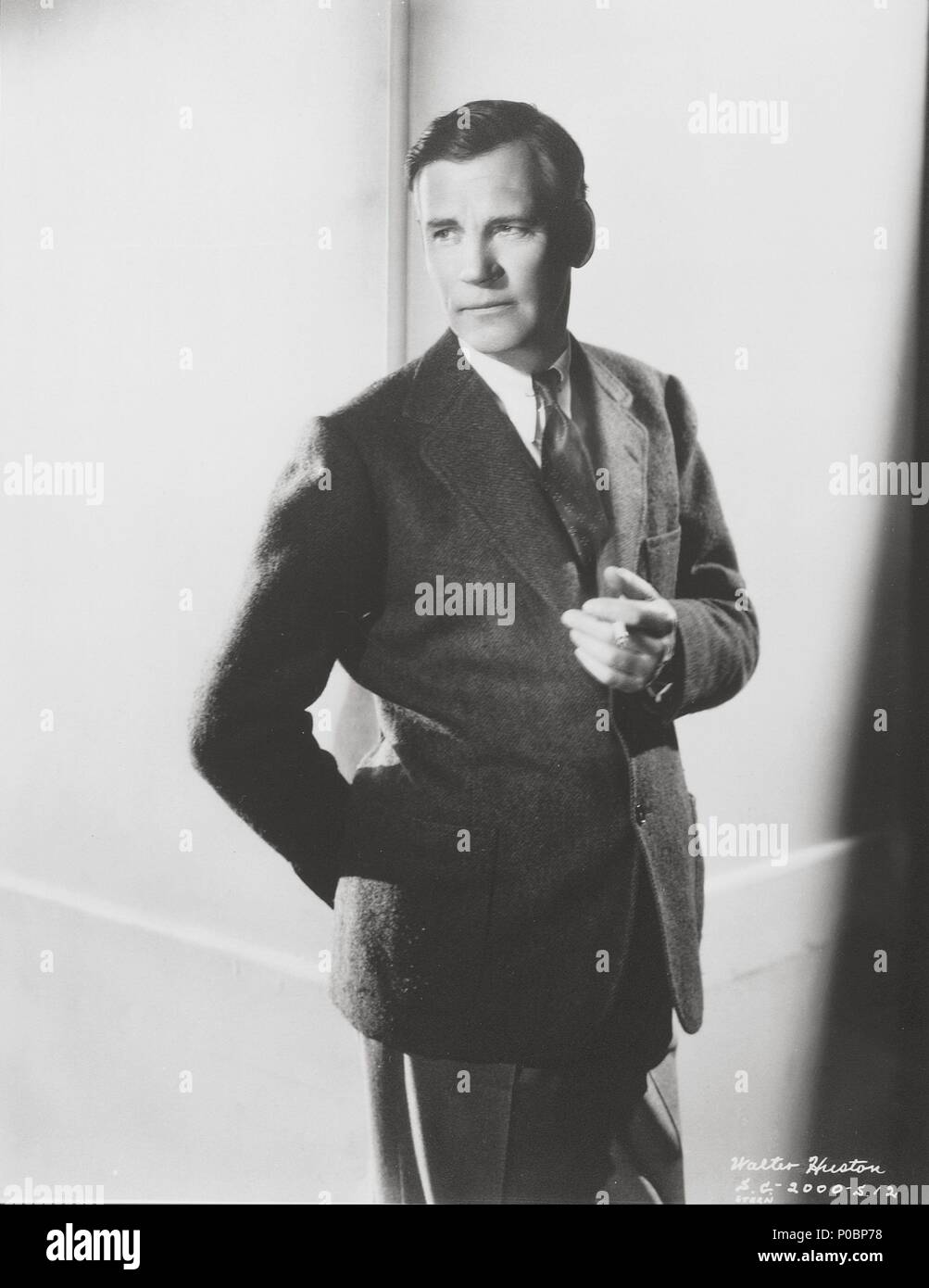 Walter huston hi-res stock photography and images - Alamy