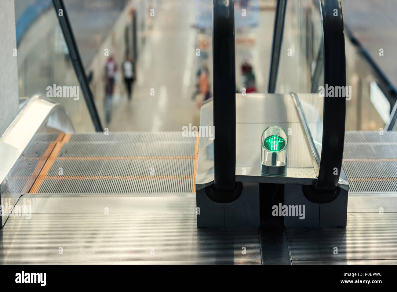 Escalator close up steps hi-res stock photography and images - Alamy