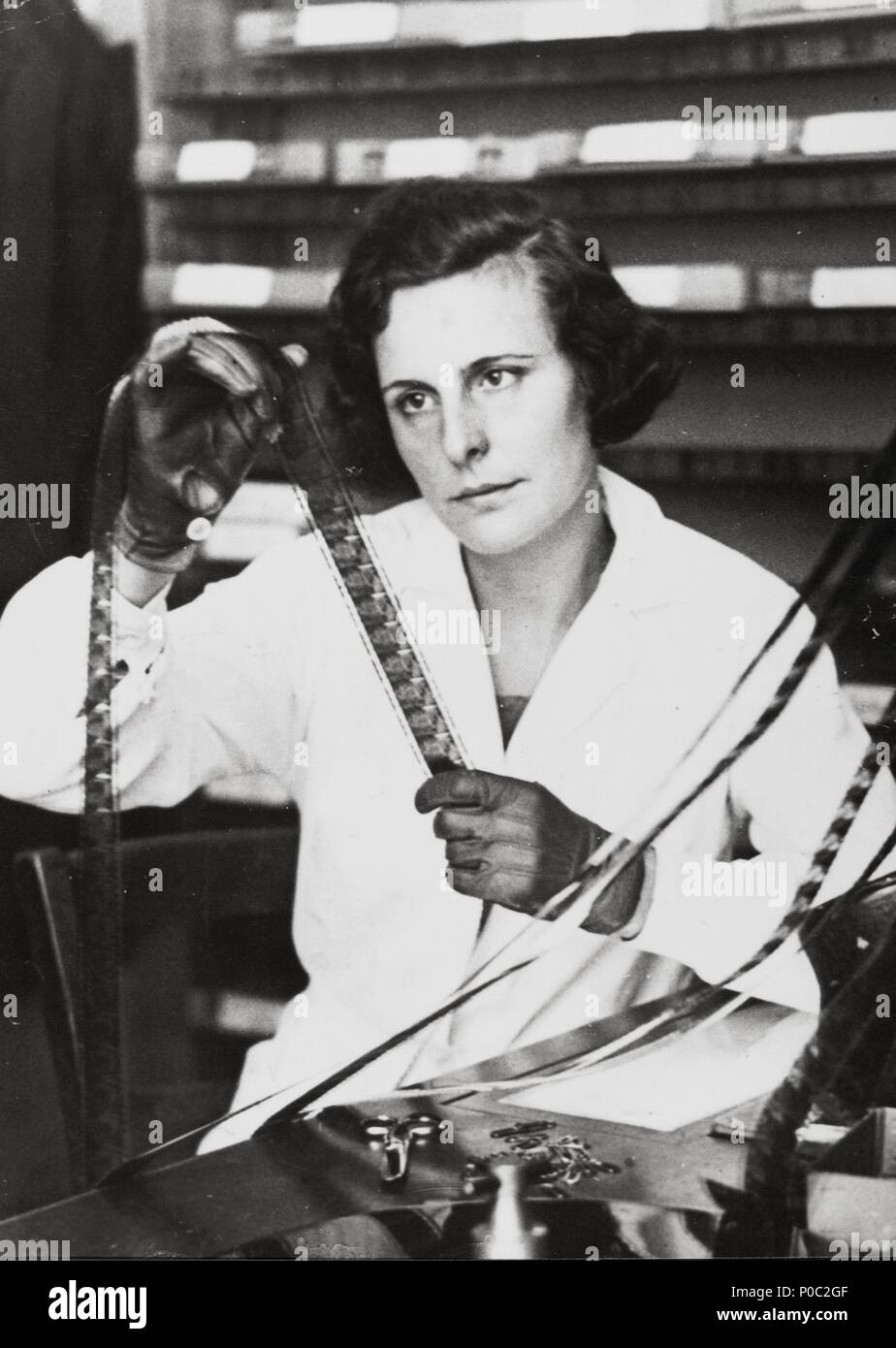 Leni riefenstahl german film director hi-res stock photography and ...