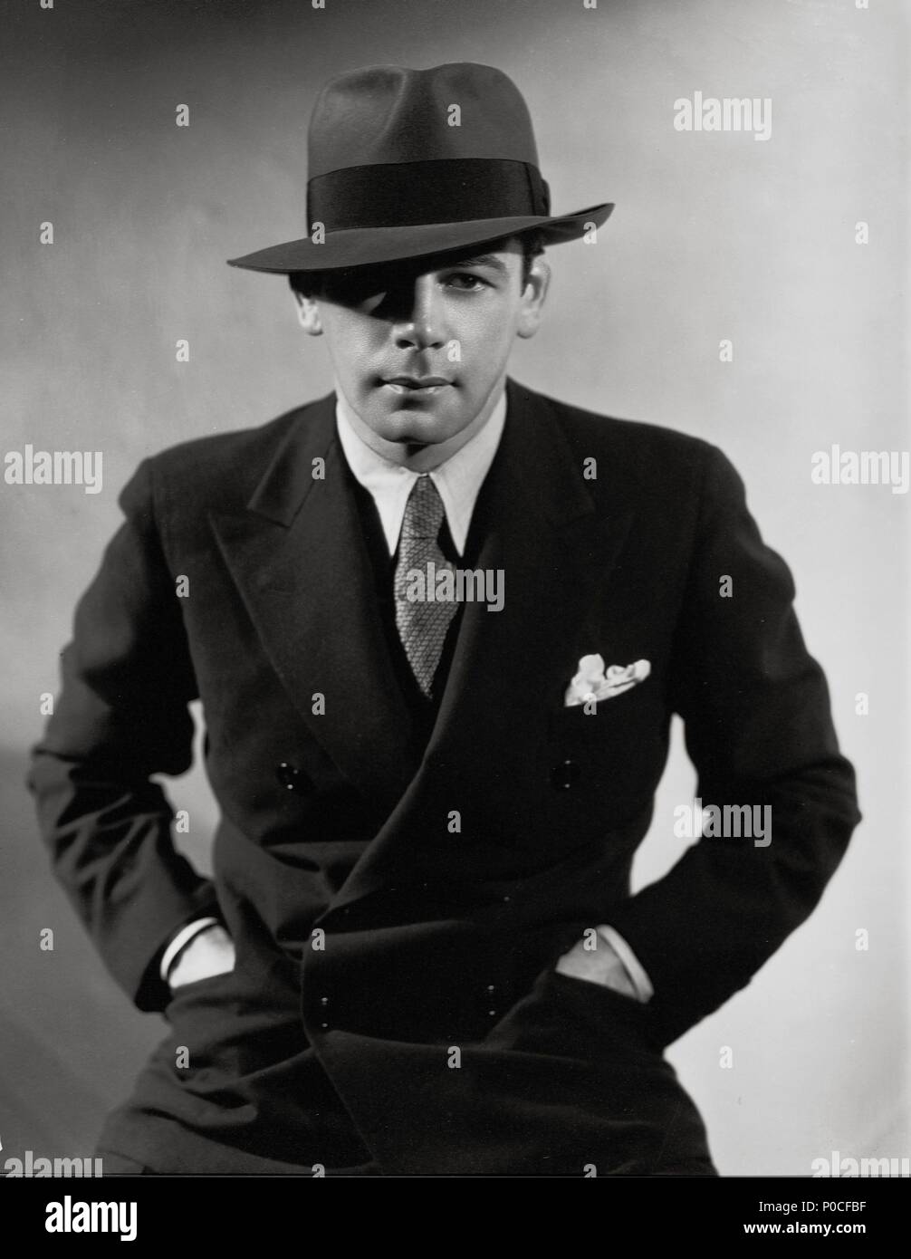 Year: 1932. Stars: PAUL MUNI. Credit: HURRELL, GEORGE / Album Stock ...