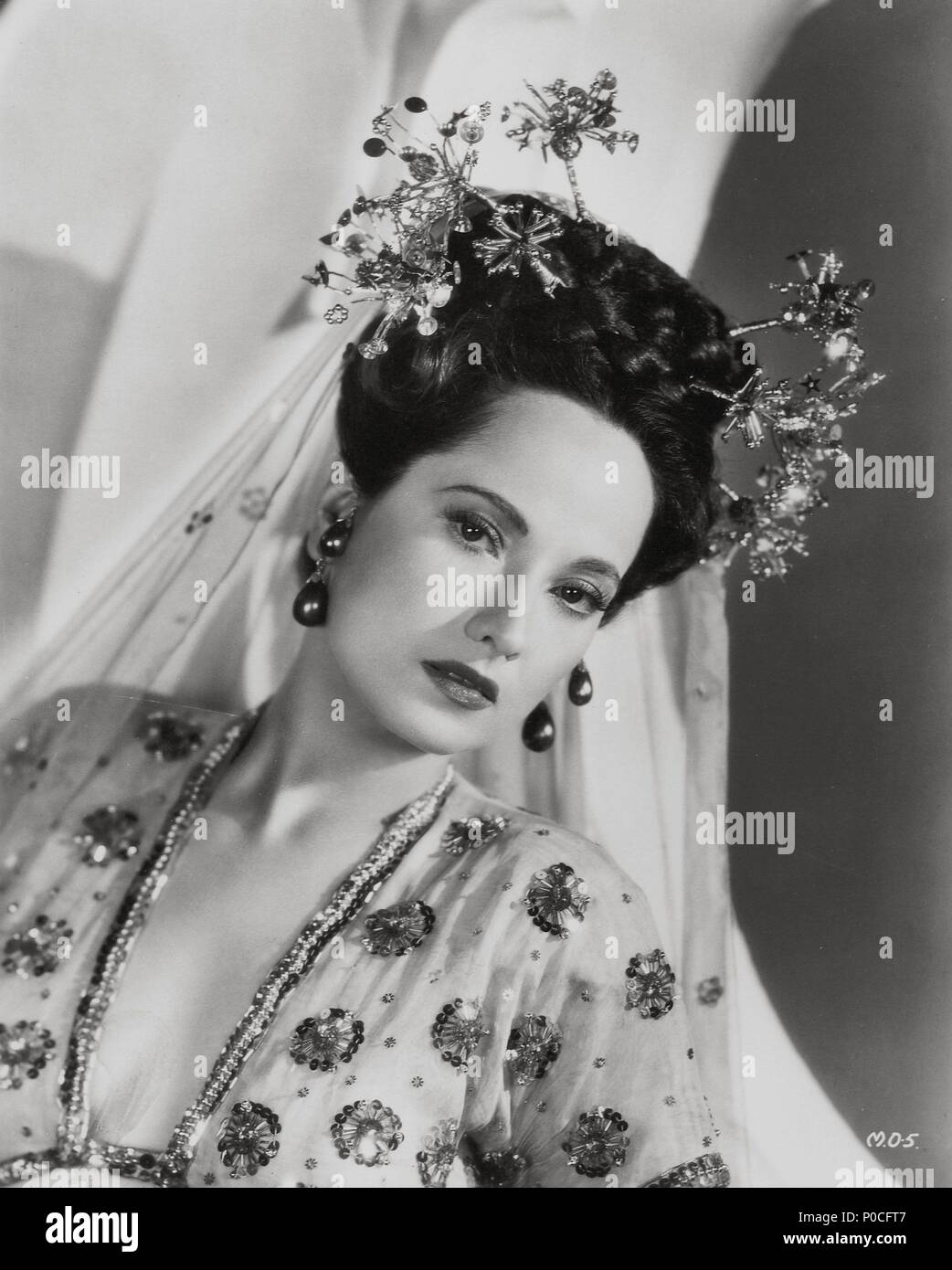 Year: 1945. Stars: MERLE OBERON. Credit: UNIVERSAL PICTURES/ Album ...