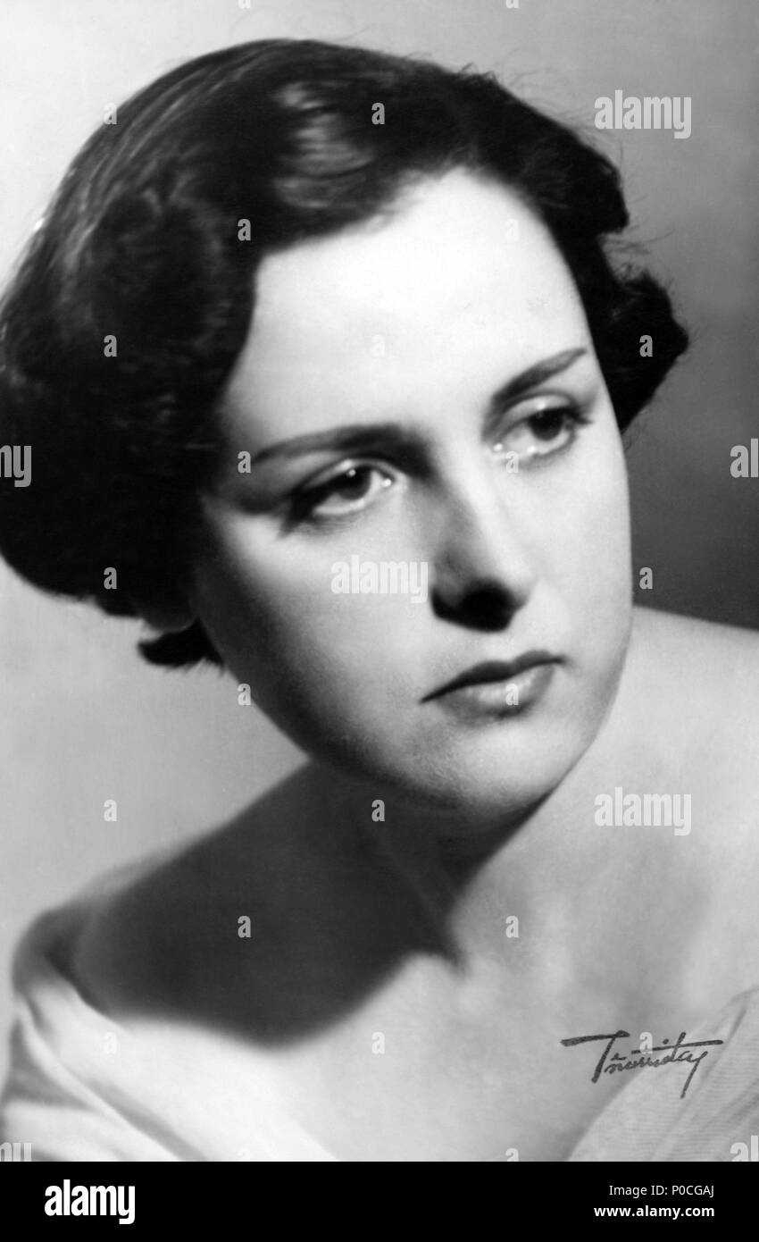 Stars: MARIA LUISA PONTE Stock Photo - Alamy