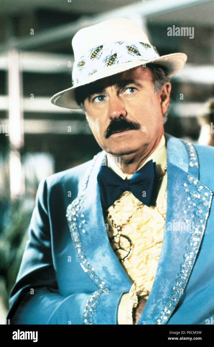 Original Film Title: MEET THE APPLEGATES. English Title: MEET THE ...