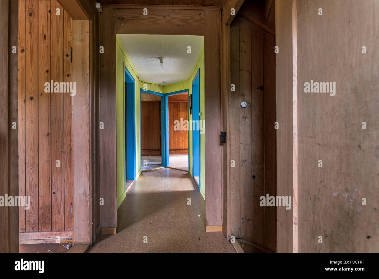 Empty hallway in house hi-res stock photography and images - Alamy
