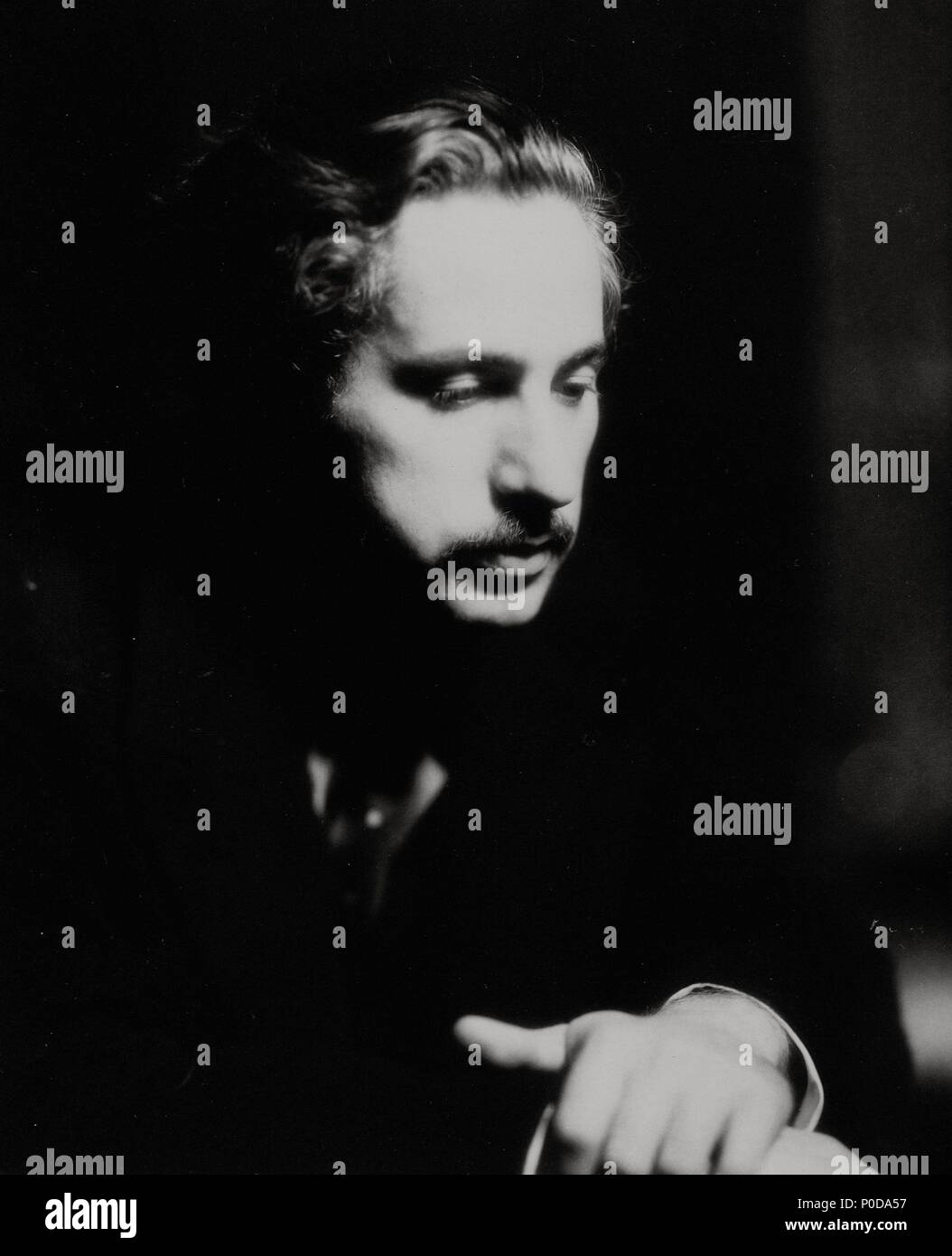 Stars: JOSEF VON STERNBERG Stock Photo - Alamy