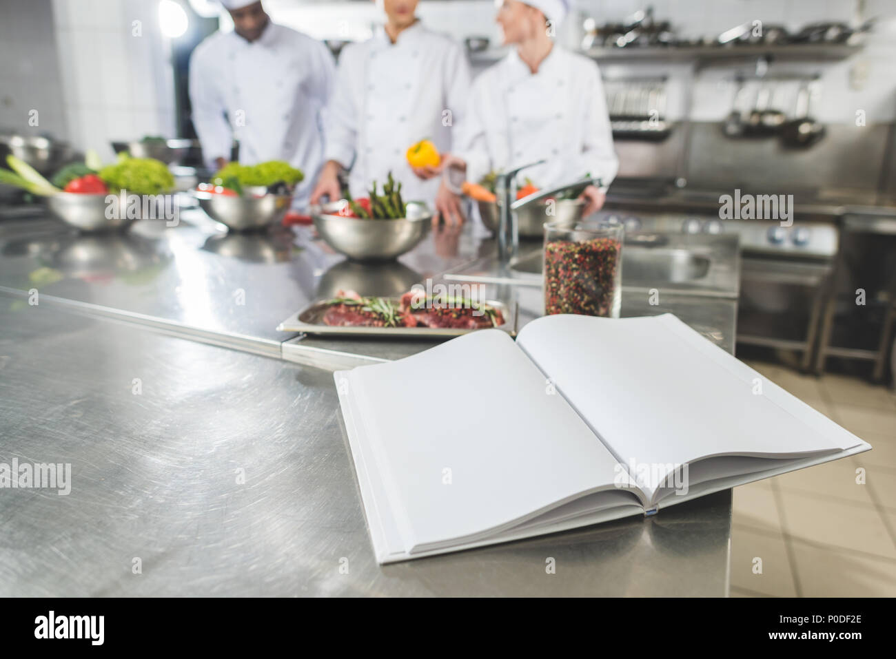 Chefs book hi-res stock photography and images - Alamy