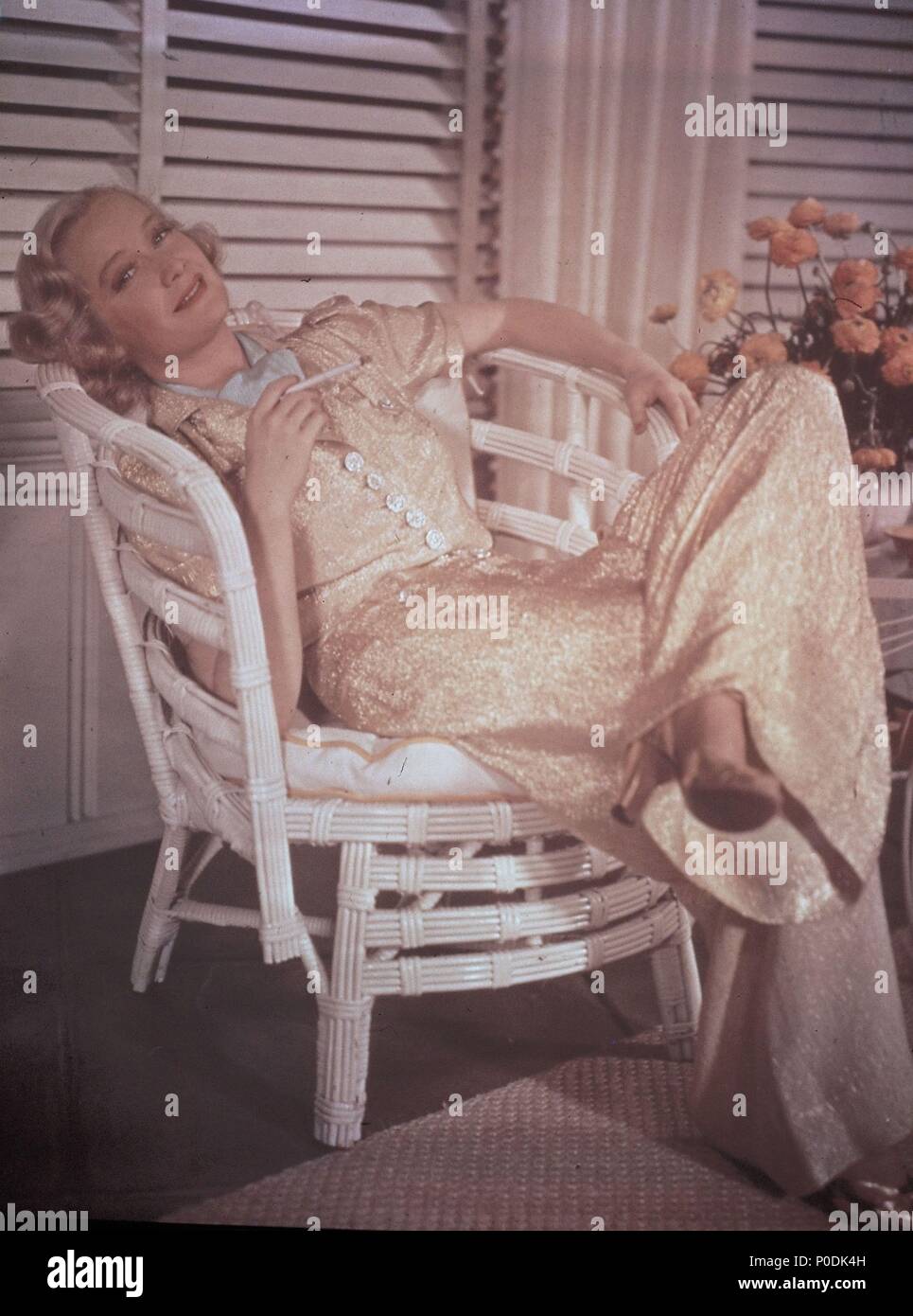 Miriam hopkins hi-res stock photography and images - Alamy