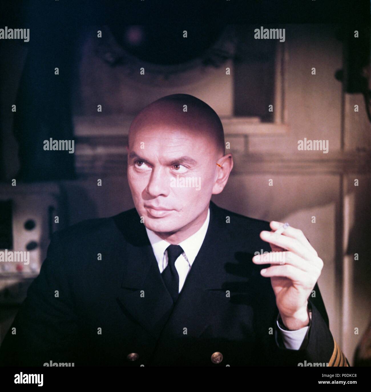 Yul brynner yul brynner yul hi-res stock photography and images - Alamy