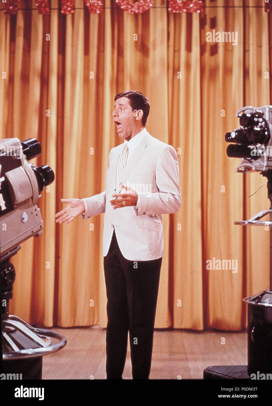 Jerry lewis nutty professor hi-res stock photography and images - Alamy
