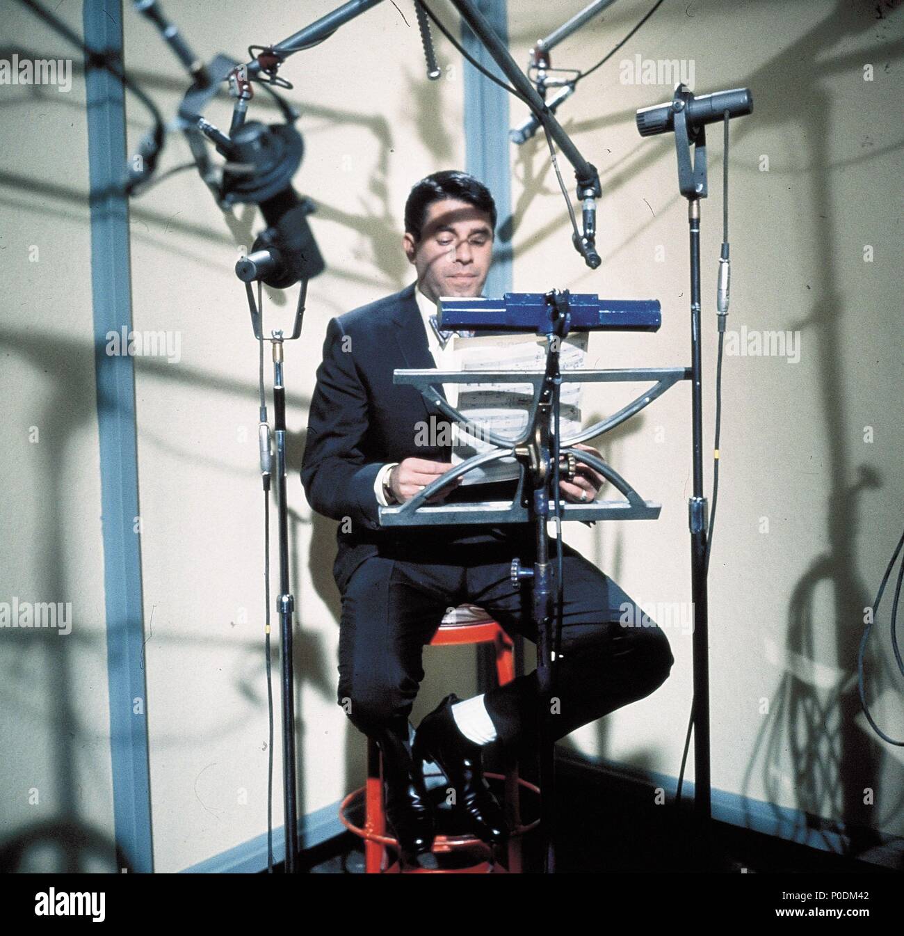 Stars: JERRY LEWIS Stock Photo - Alamy
